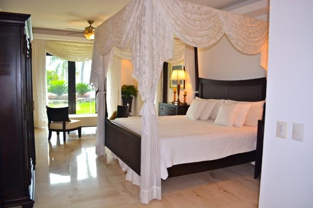 Hacienda de Mita Beachfront Ground Level is a four bedroom Punta Mita villa